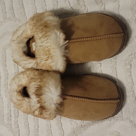 Jessica Simpson | Shoes | Jessica Simpson Slippers | Poshmark